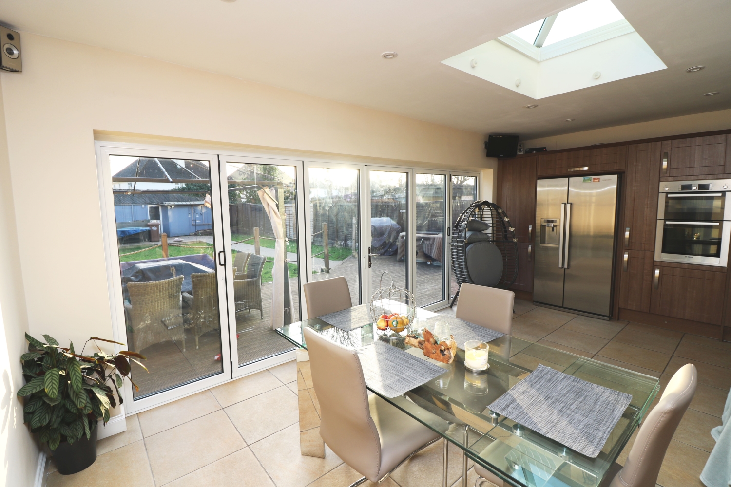 Kingston Road, Staines-Upon-Thames, Surrey, TW18 – Nevin And Wells